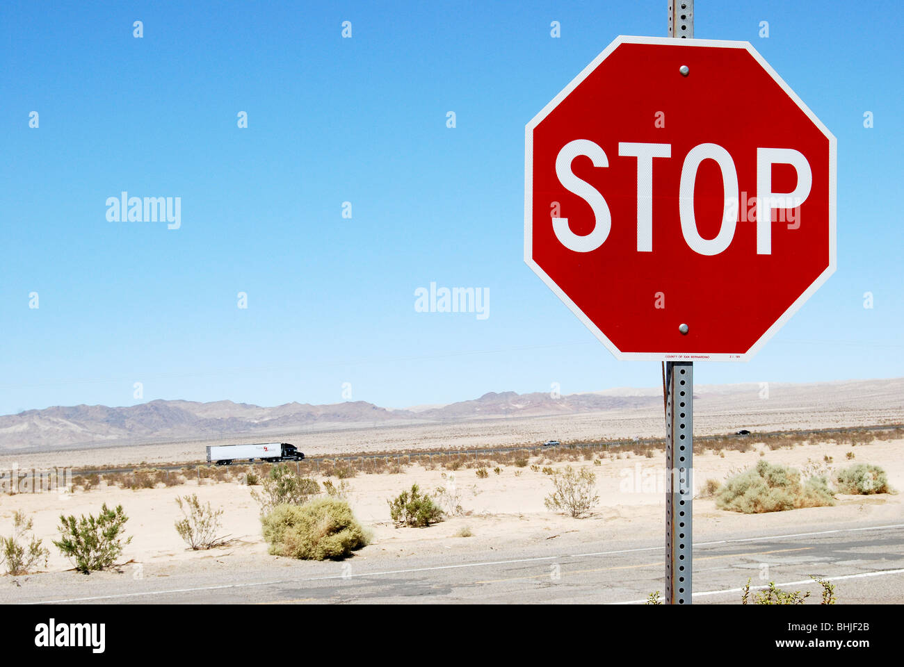 Truck signs hi-res stock photography and images - Alamy