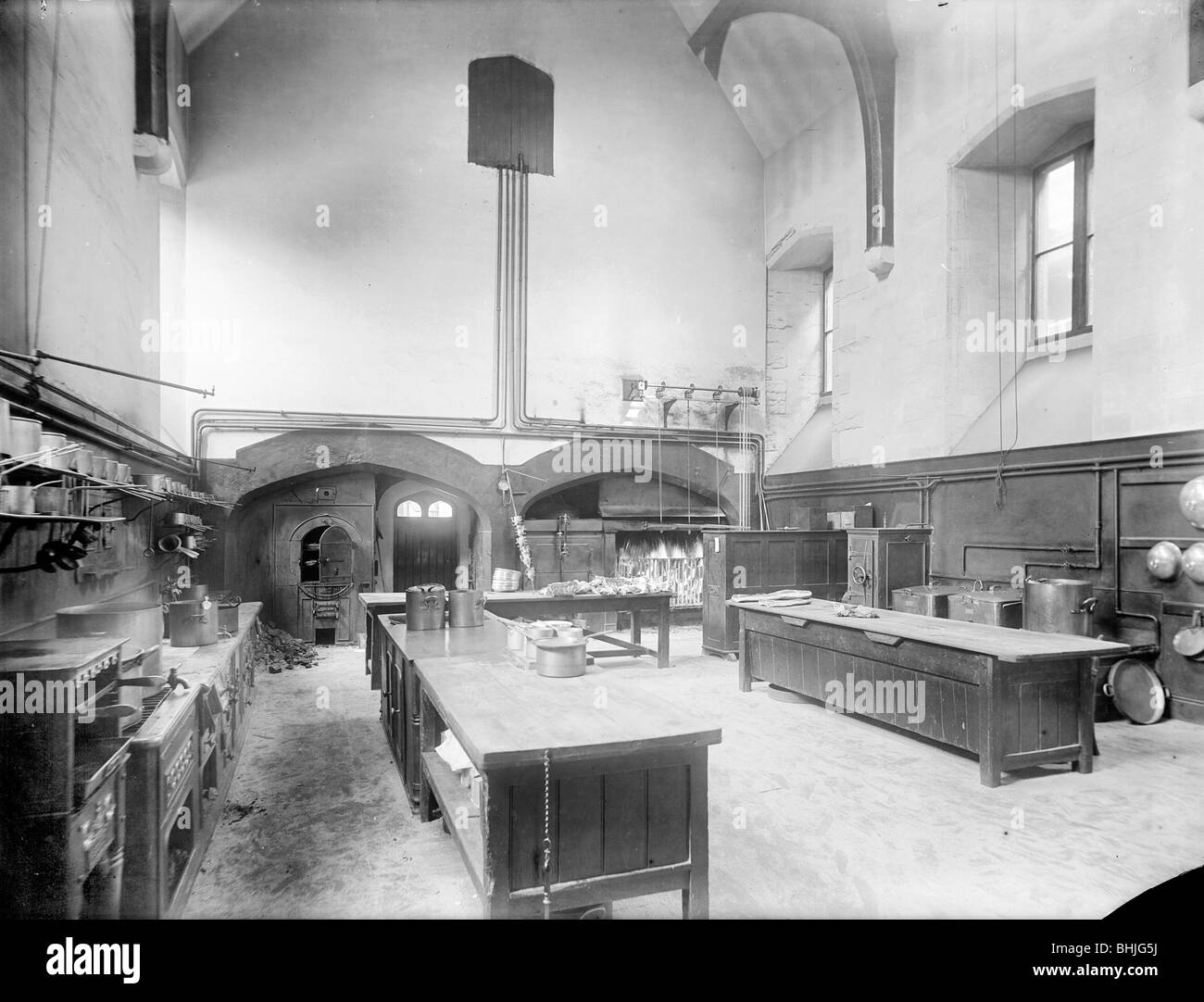 Interior of the kitchens at New College, Oxford, Oxfordshire, 1901 ...