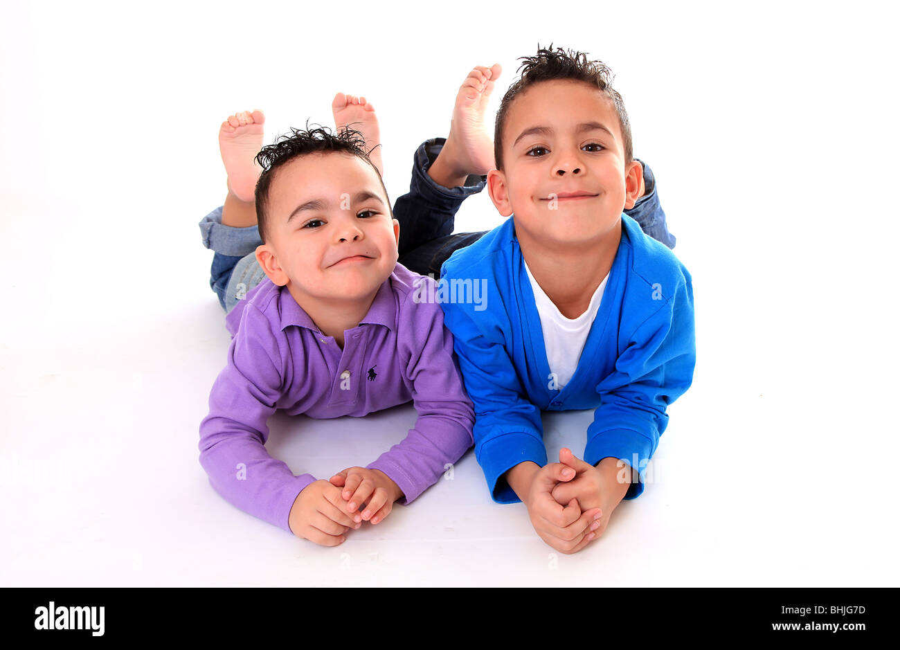 2 young brothers Stock Photo - Alamy