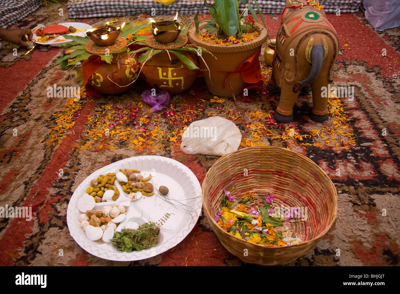 Seen during hindu wedding ceremony hi-res stock photography and images ...