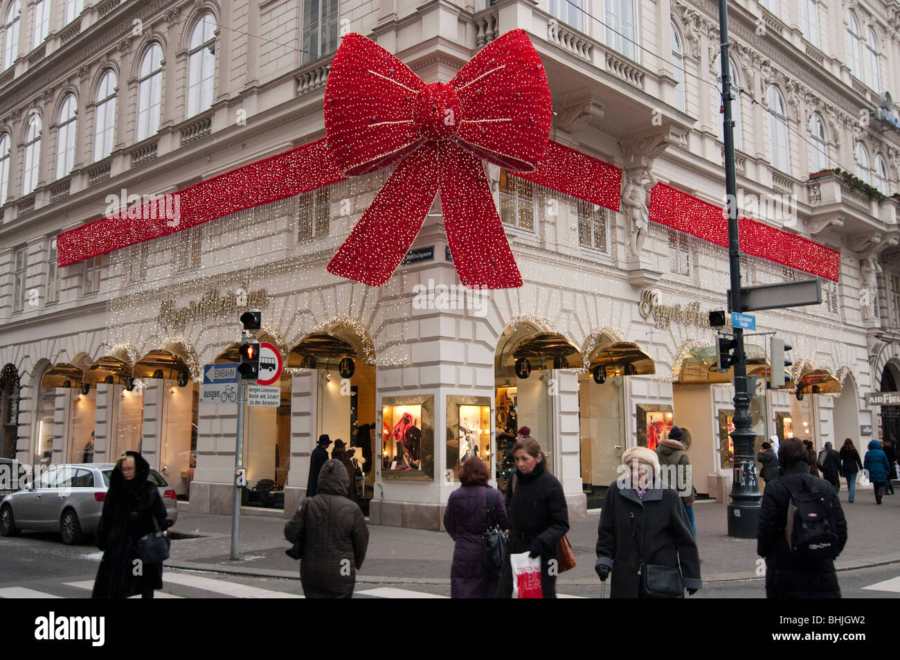 beautiful red bow christmas decoration on Popp and Kretschmer ...