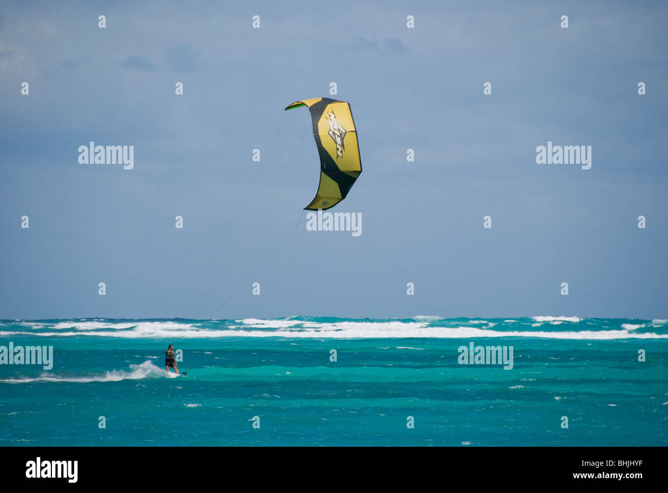 Kite -surfing above the Atlantic Ocean Stock Photo - Alamy