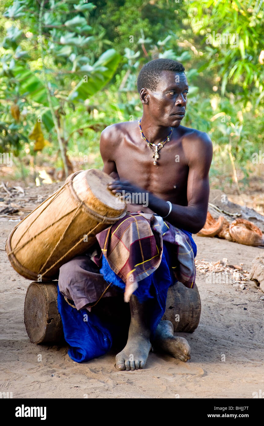 Giriama Tribesman playing drum, Watamu, Kenya, Africa Stock Photo - Alamy