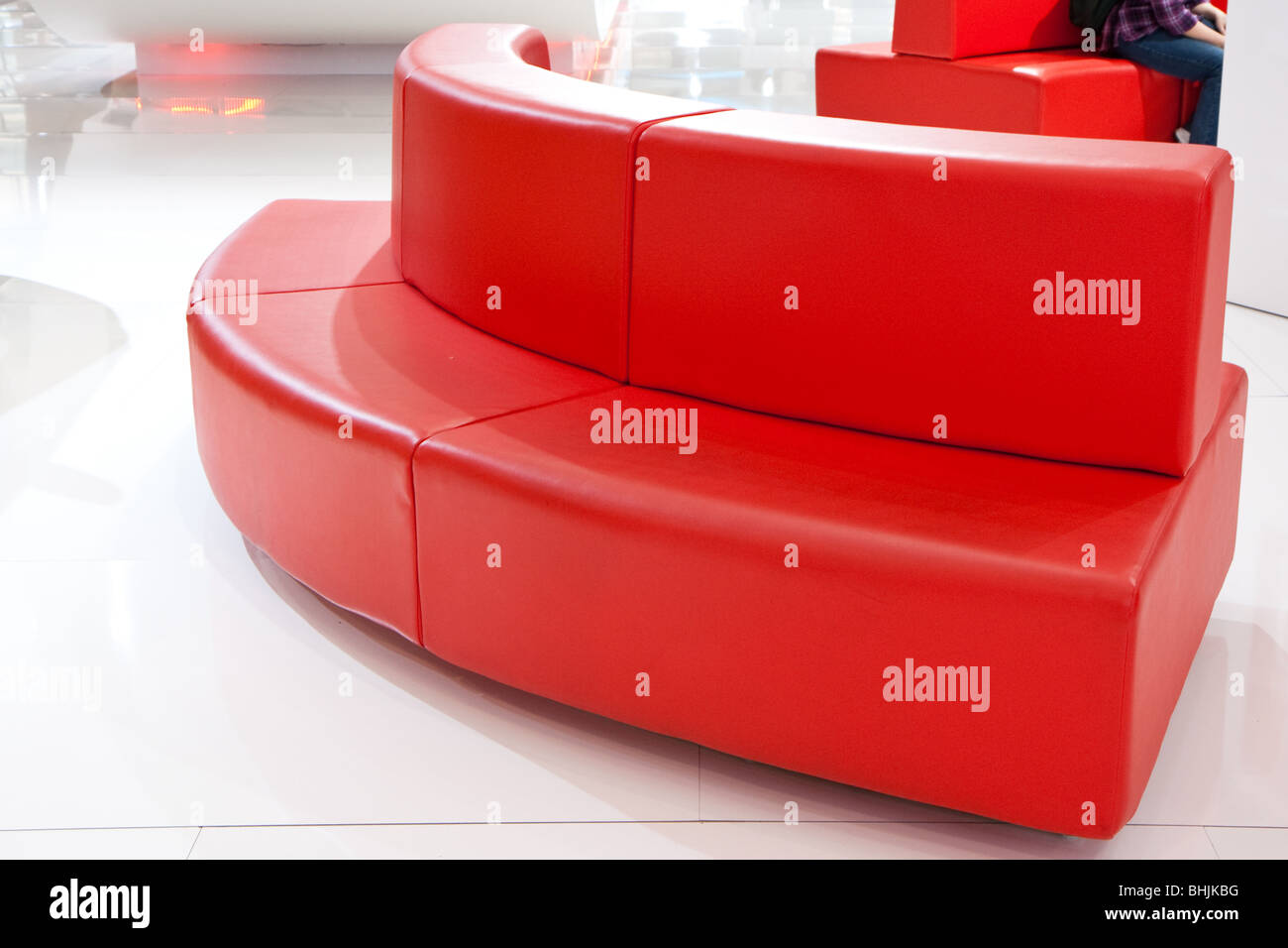 Empty couch hi-res stock photography and images - Alamy