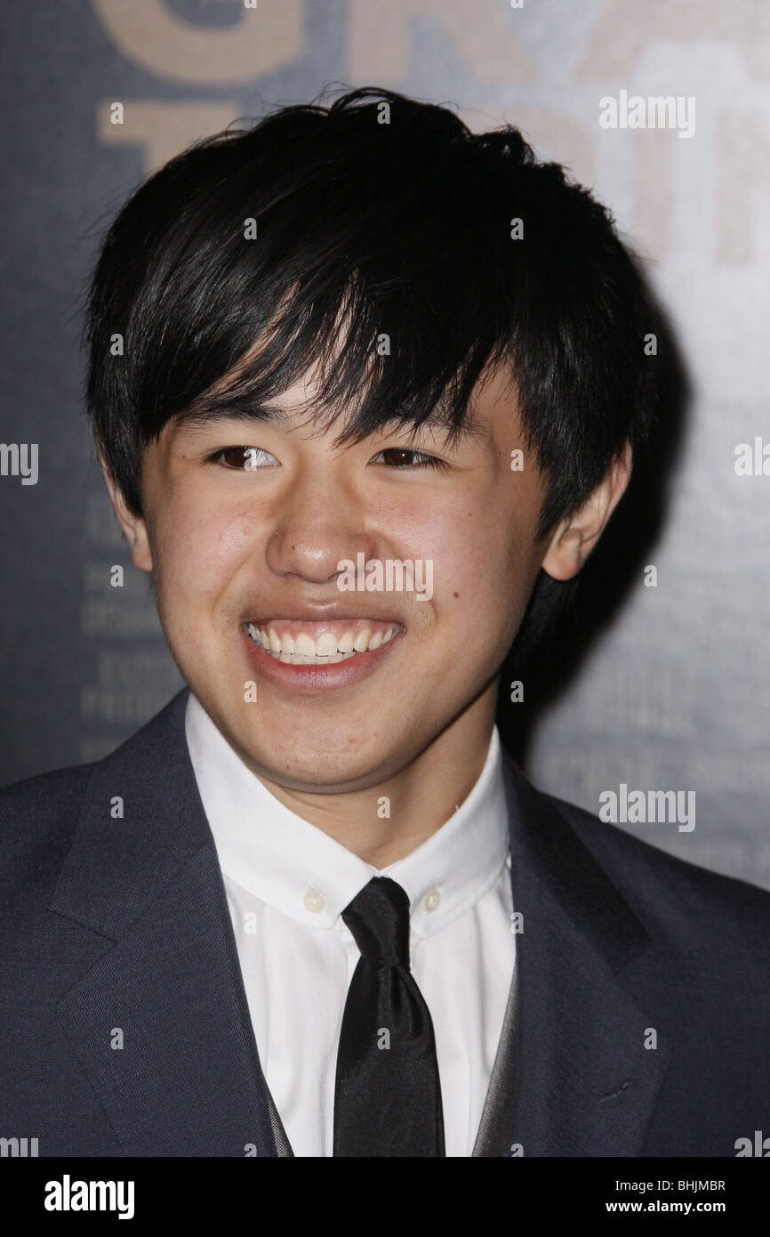 BEE VANG GRAN TORINO WORLD PREMIERE BURBANK LOS ANGELES CA USA 09 ...