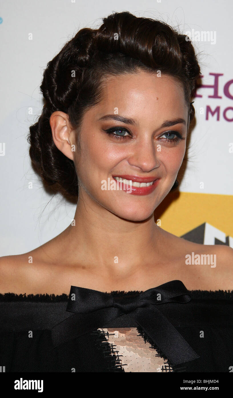 MARION COTILLARD 11TH ANNUAL HOLLYWOOD AWARDS HOLLYWOOD FILM FESTIVAL ...