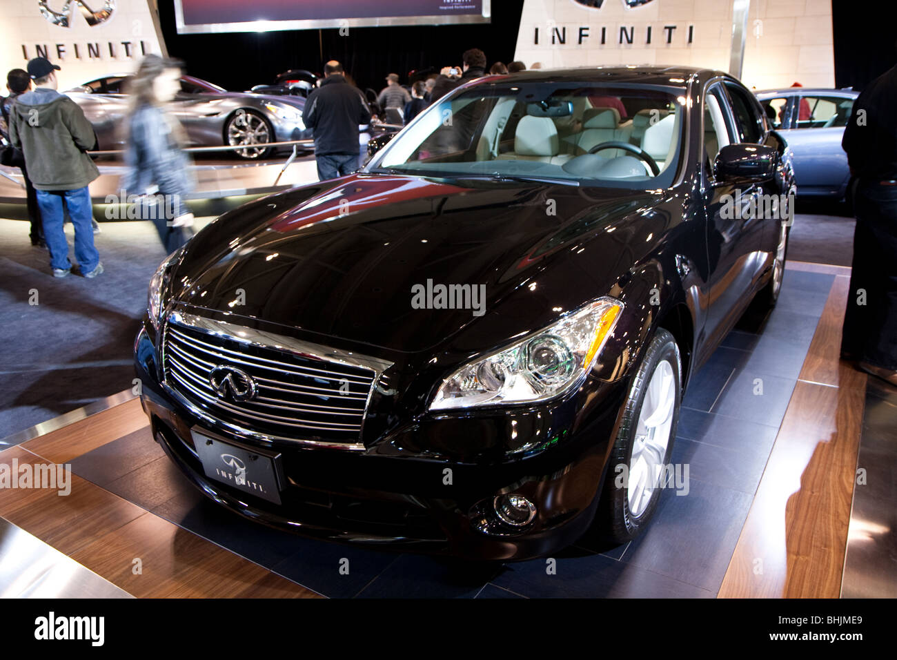 "Infinite fx35" crossover suv Stock Photo - Alamy