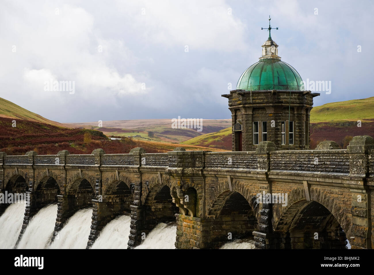 Craig Goch dam overflow, Elan Valley, Powys, Wales Stock Photo - Alamy