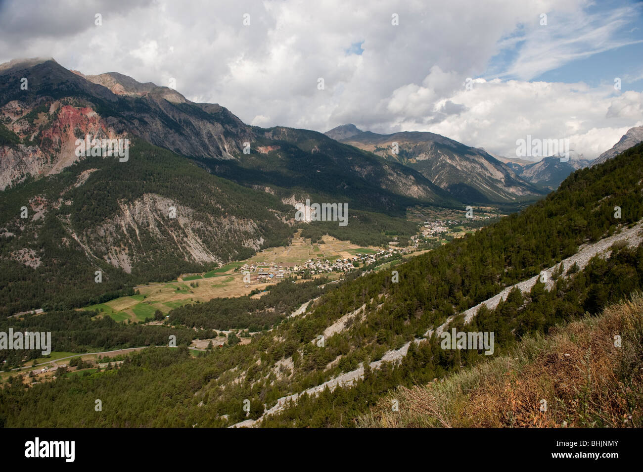 Alpine border hi-res stock photography and images - Alamy