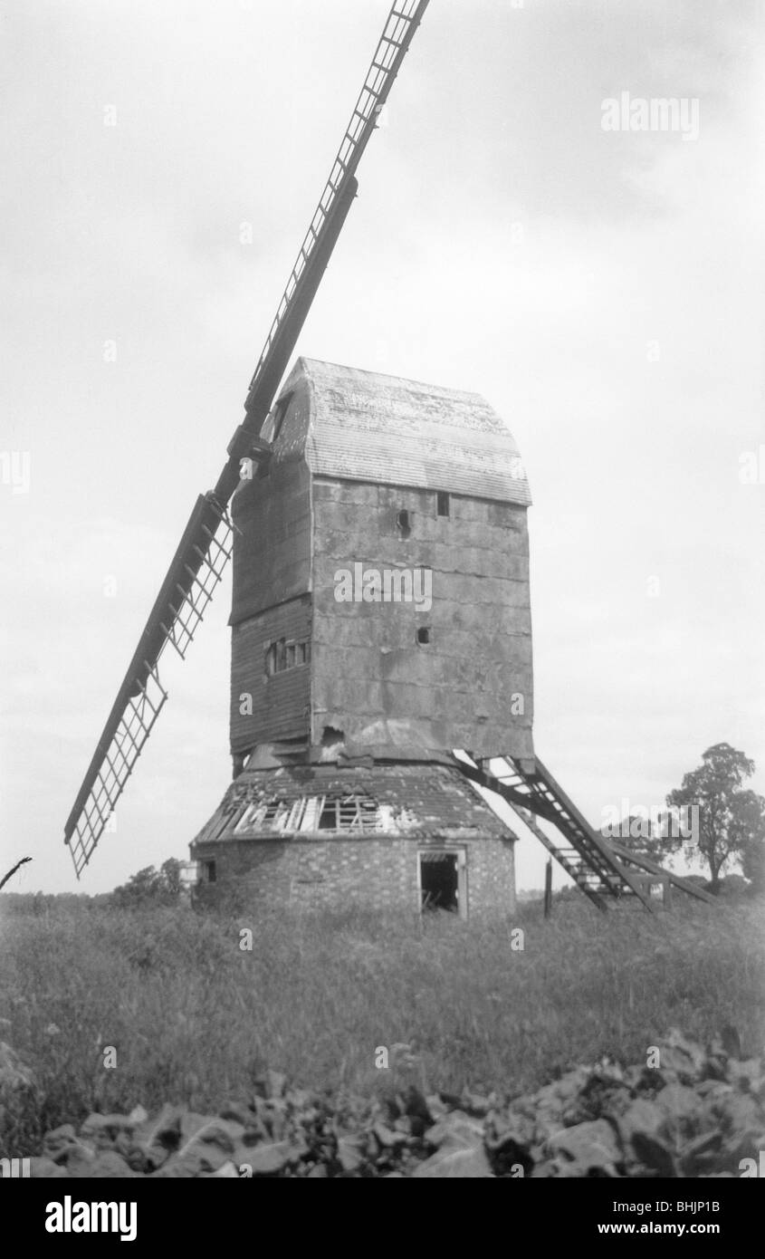 Riseley Windmill, Riseley, Bedfordshire, 1933. Artist: HES Simmons ...