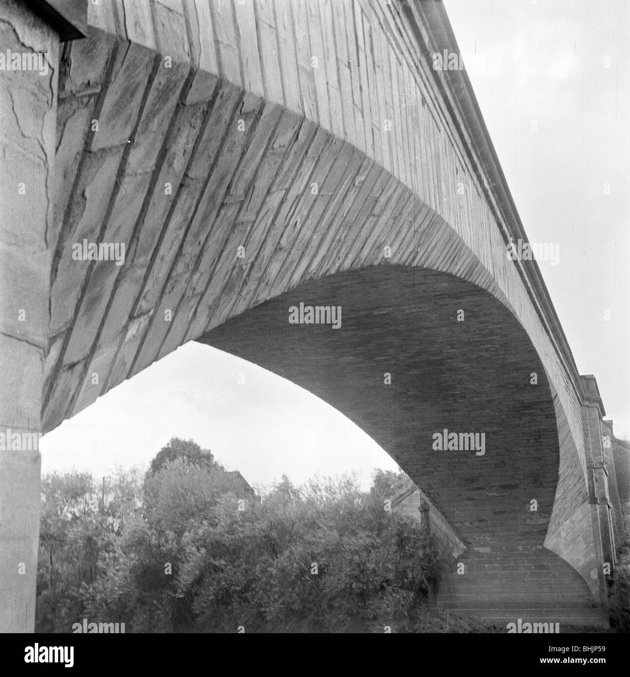 Over bridge gloucester hi-res stock photography and images - Alamy