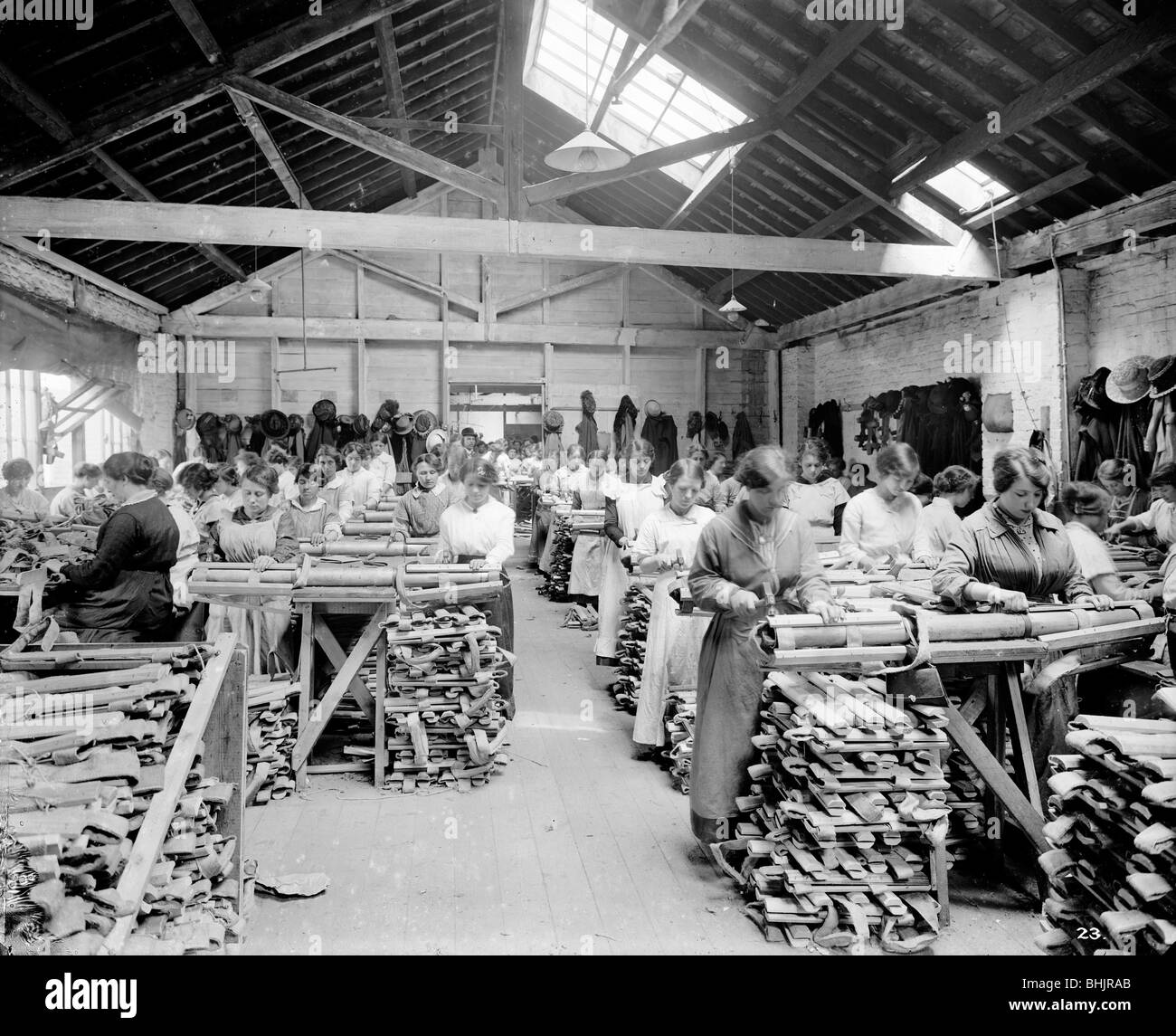 Munitions factory london world war hi-res stock photography and images ...