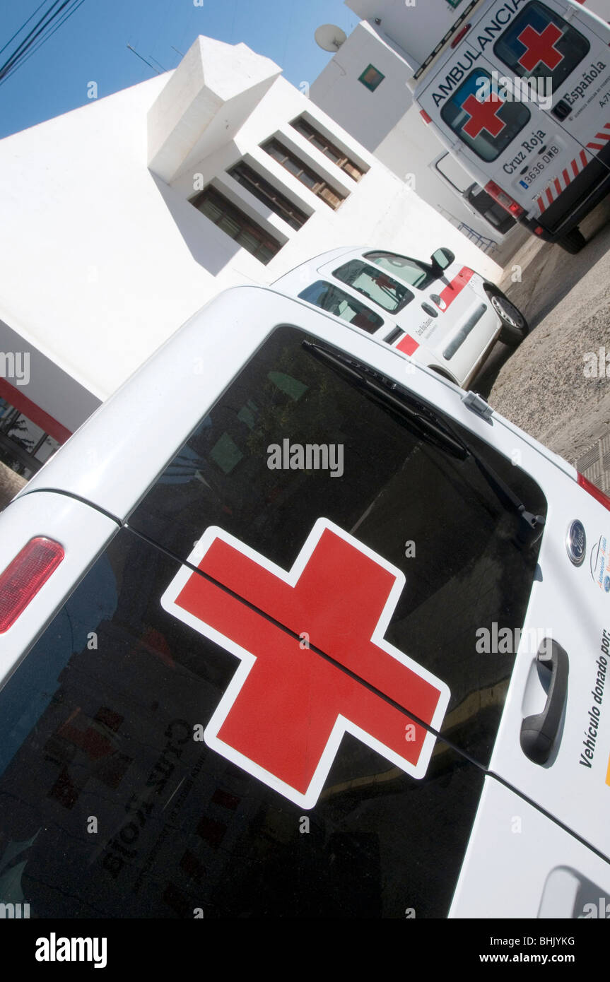 travel insurance medical holiday ambulance ambulances emergency ...