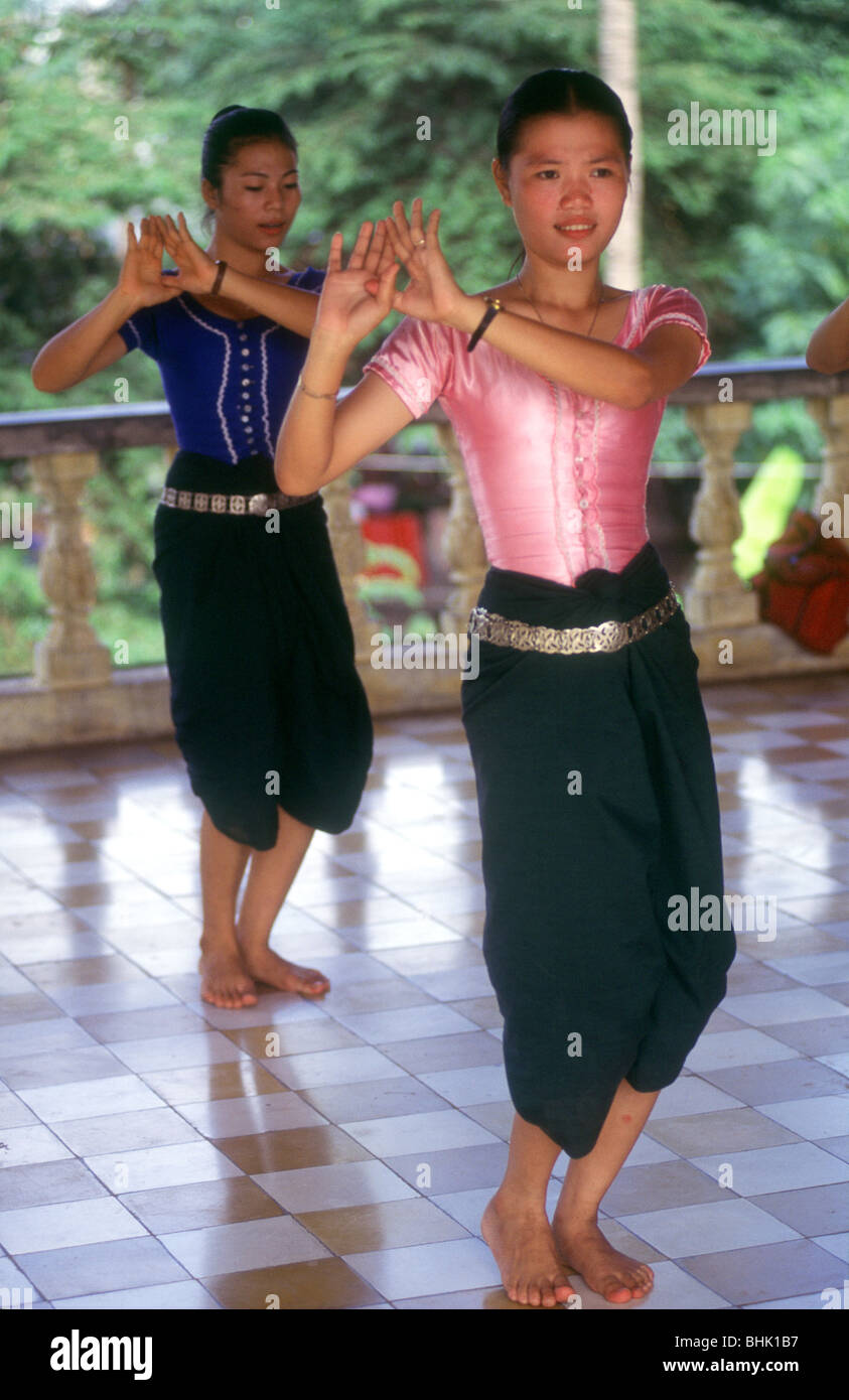 Royal Cambodian Ballet. Phnom Penh Cambodia Stock Photo - Alamy