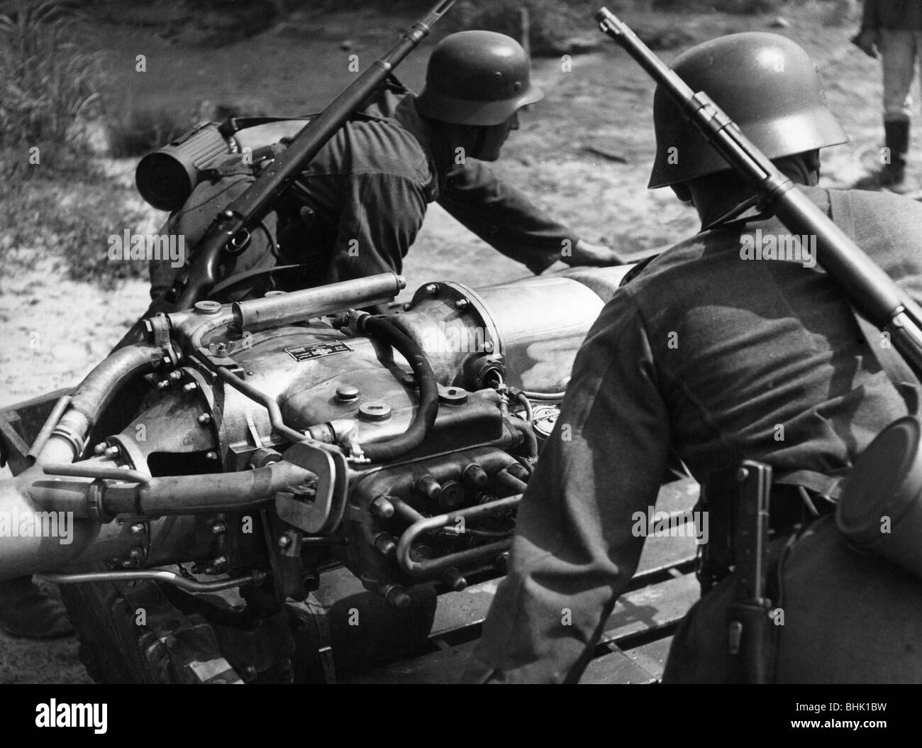 Nazism / National Socialism, military, Wehrmacht, army, German assault ...