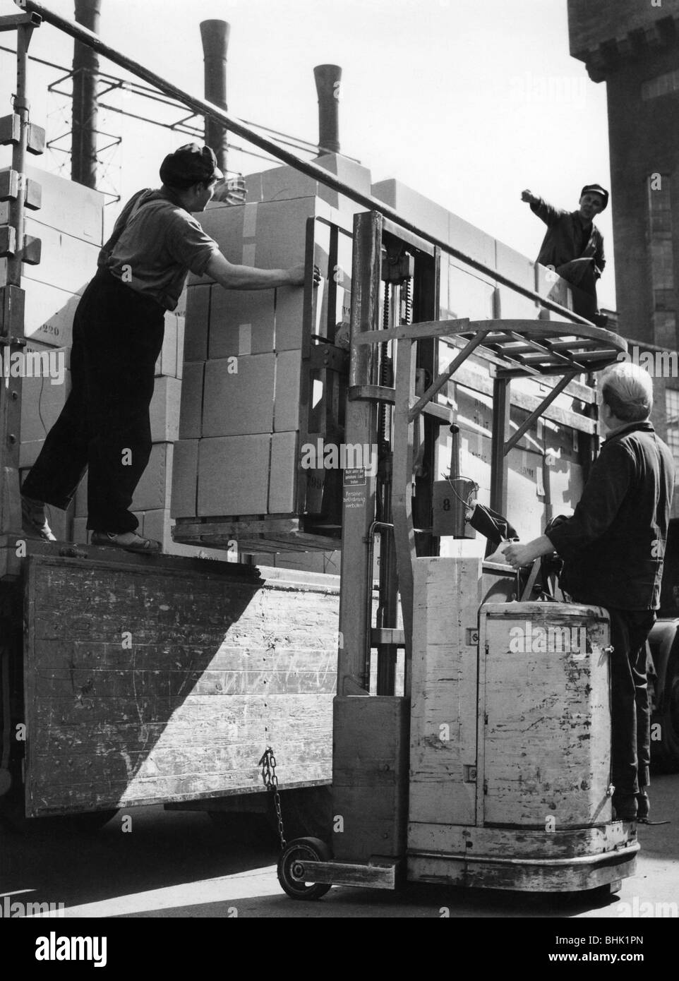 Lorry with goods Black and White Stock Photos & Images - Alamy