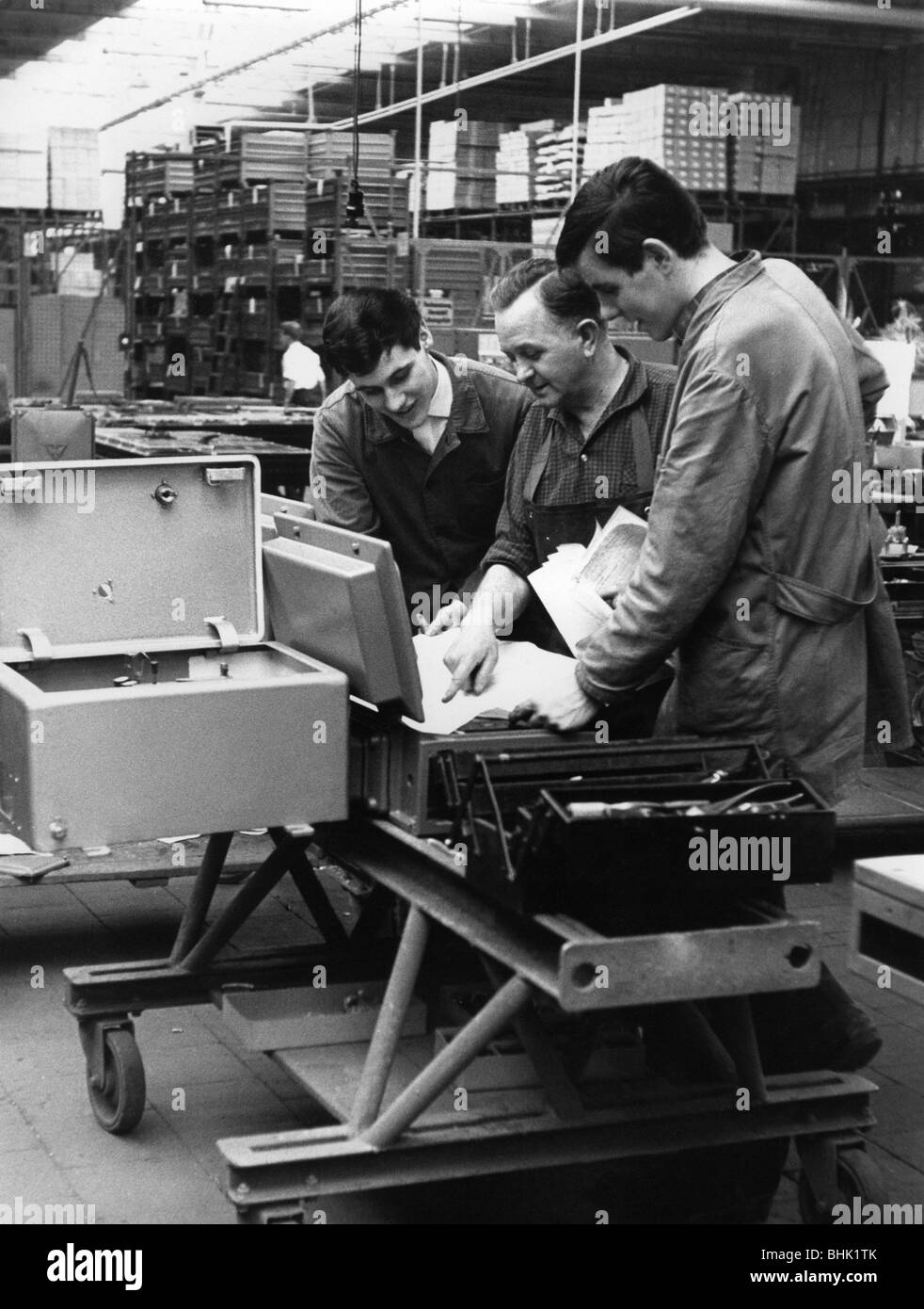 Trainees apprentice Black and White Stock Photos & Images - Alamy