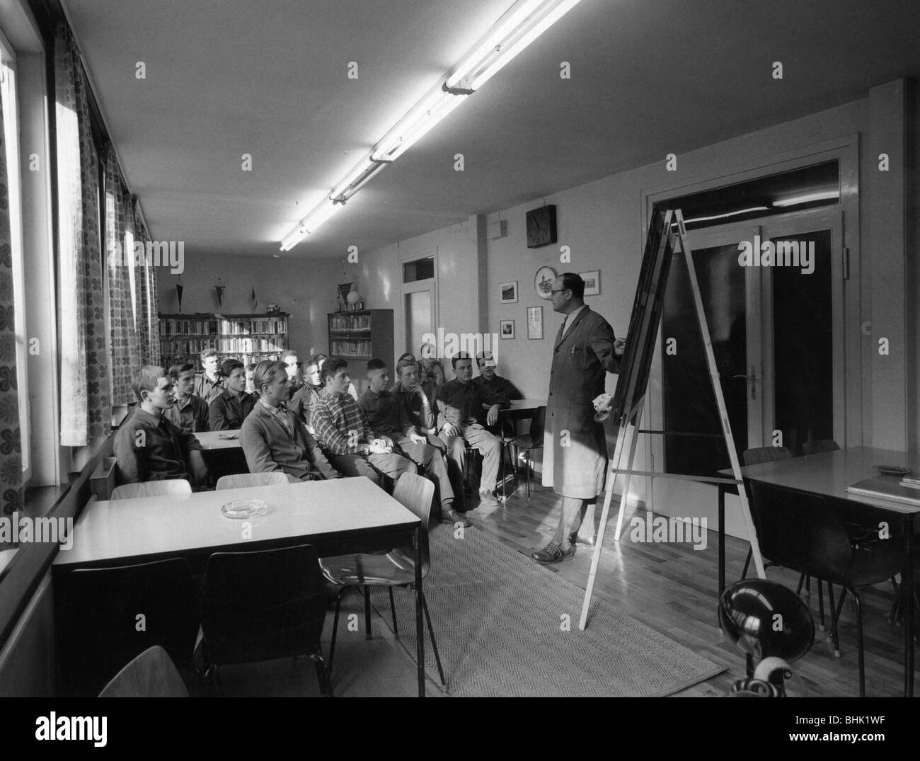Apprenticeship 1960s hi-res stock photography and images - Alamy