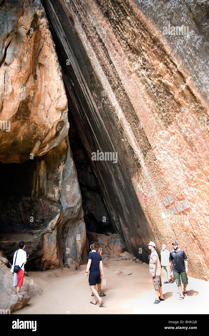 Sheer Rock Face , Khao Ping Kan - James Bond Island Stock Photo - Alamy