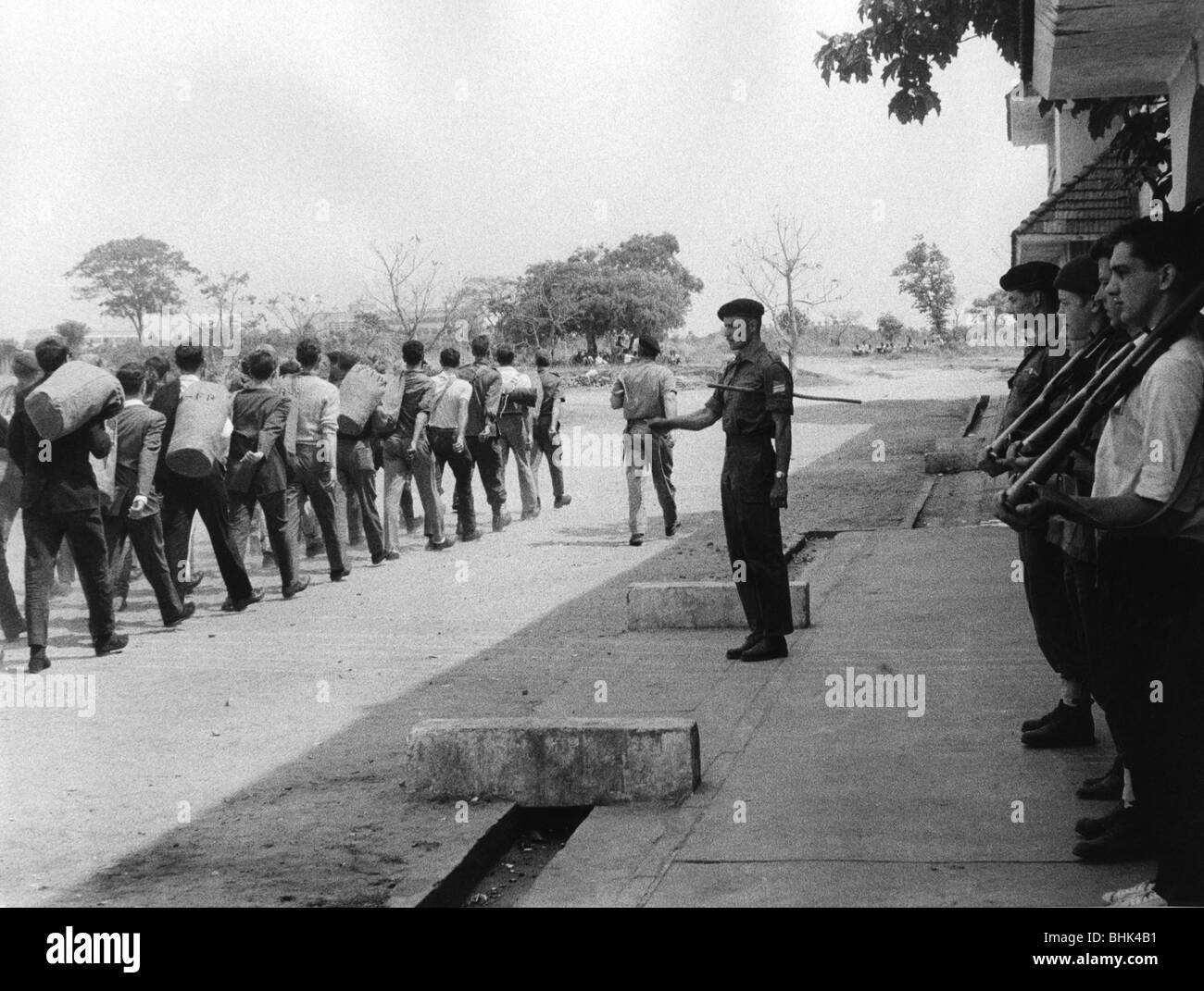 military, Congo, army, mercenaries, training, departure to the front ...