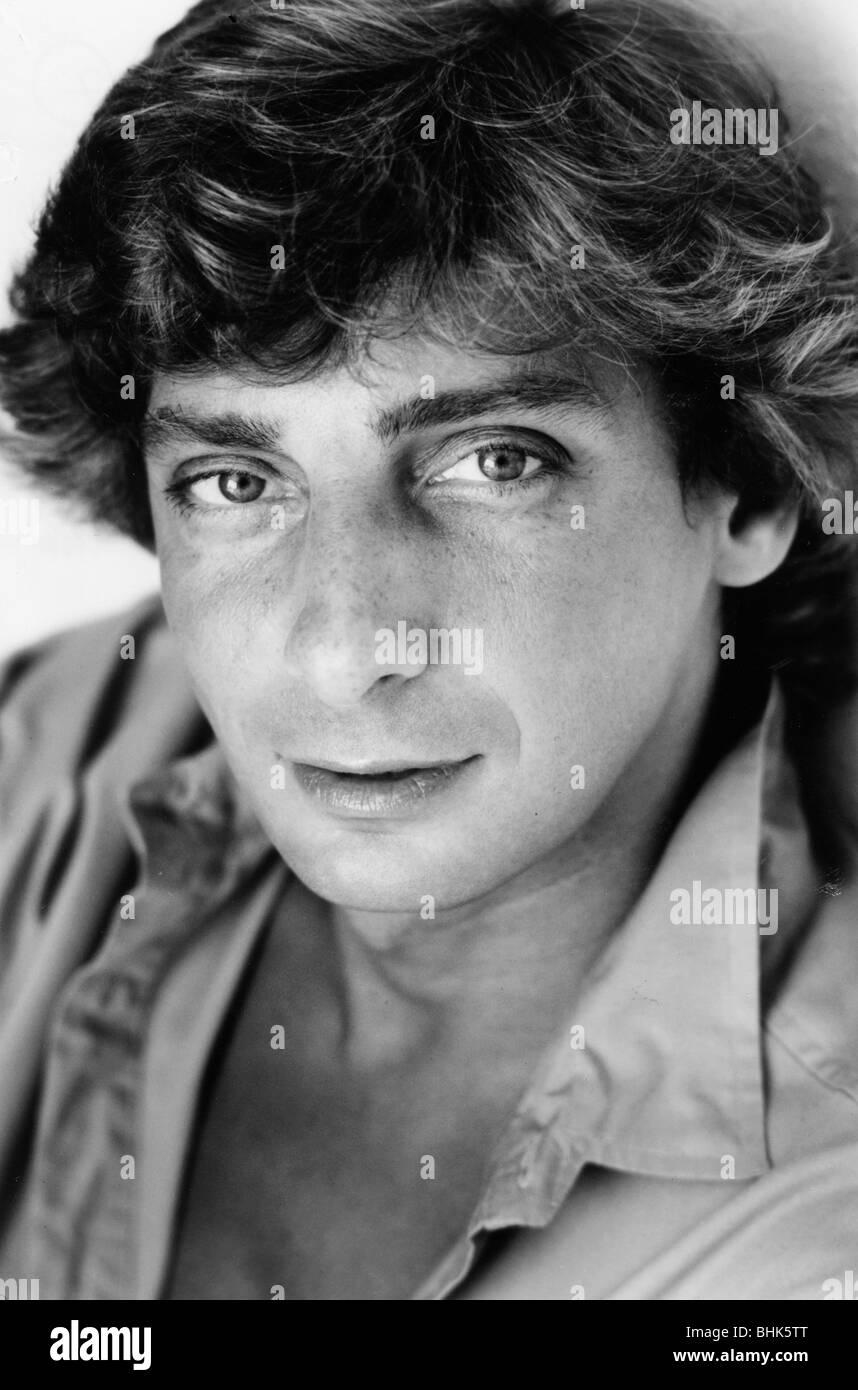 Barry manilow hi-res stock photography and images - Alamy