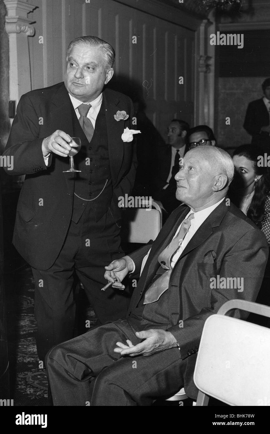 Lord Shinwell and Lord Boothby, 1970. Artist: Unknown Stock Photo - Alamy