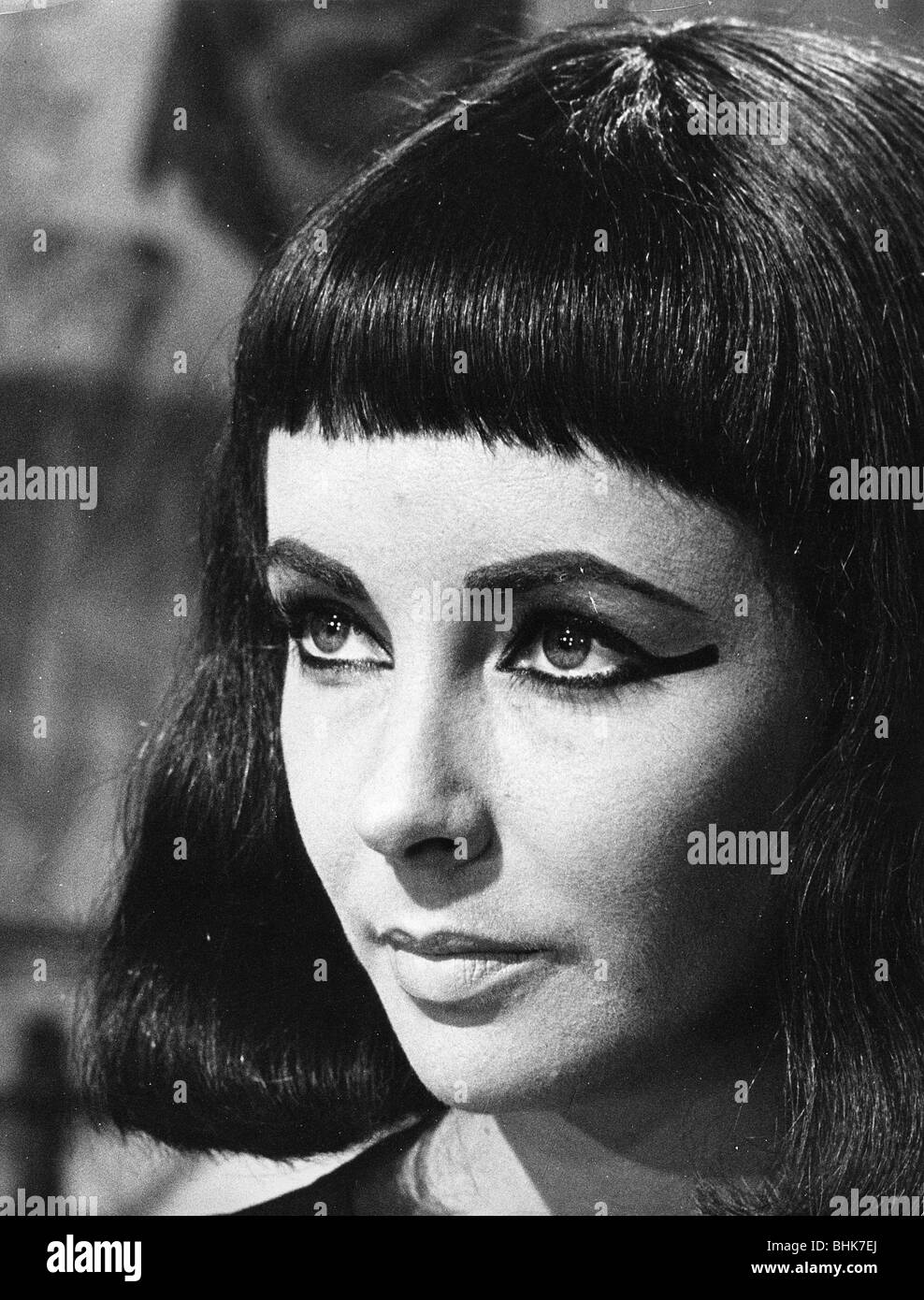Elizabeth taylor cleopatra hi-res stock photography and images - Alamy