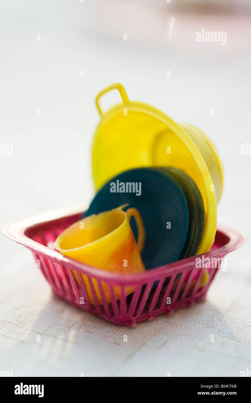 Dish drying racks hi-res stock photography and images - Alamy