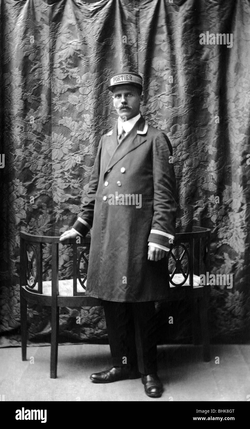 Porter uniform Black and White Stock Photos & Images - Alamy