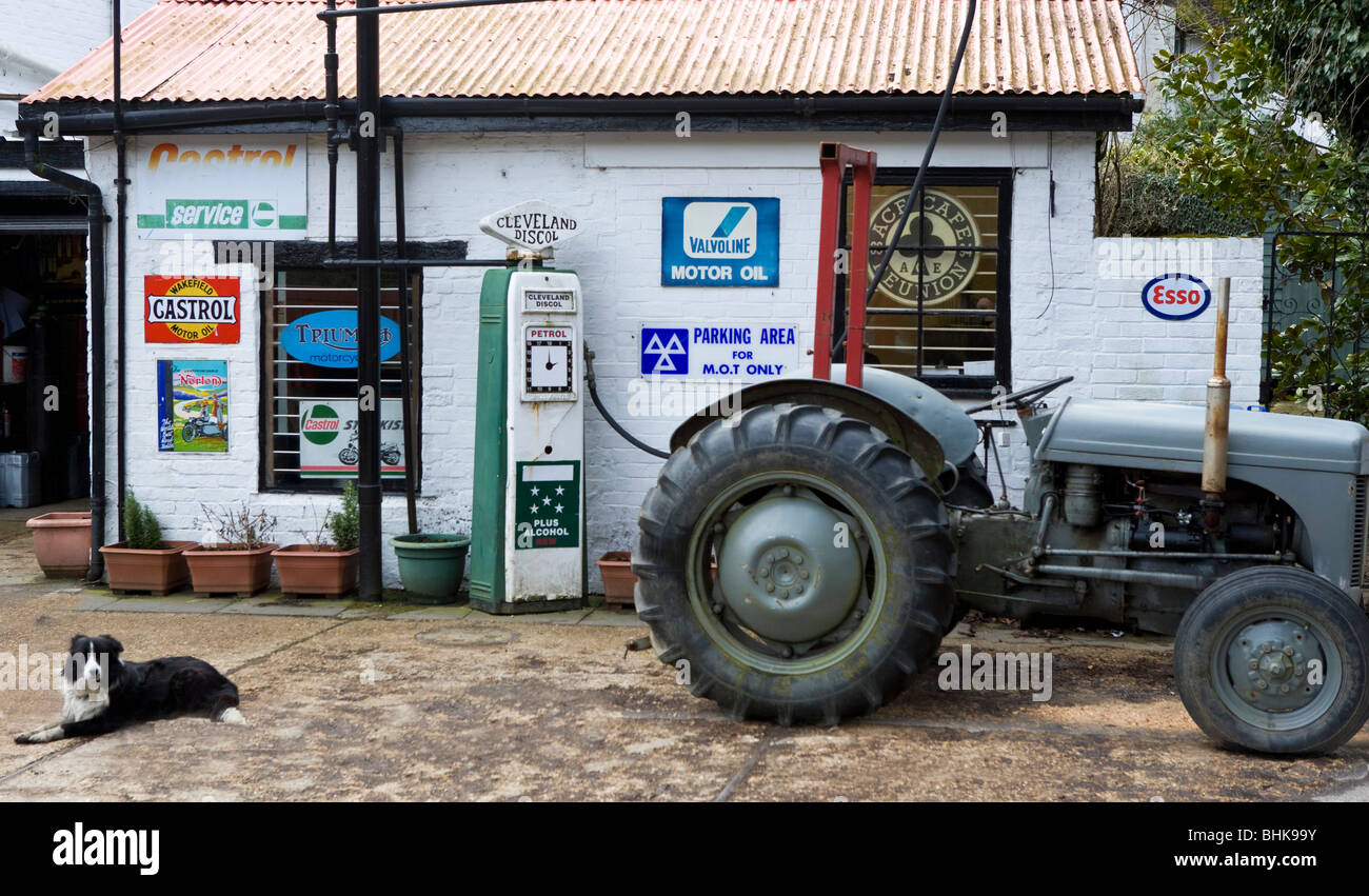 A Vehicle MOT Test Centre Center & Service Station Stock Photo - Alamy
