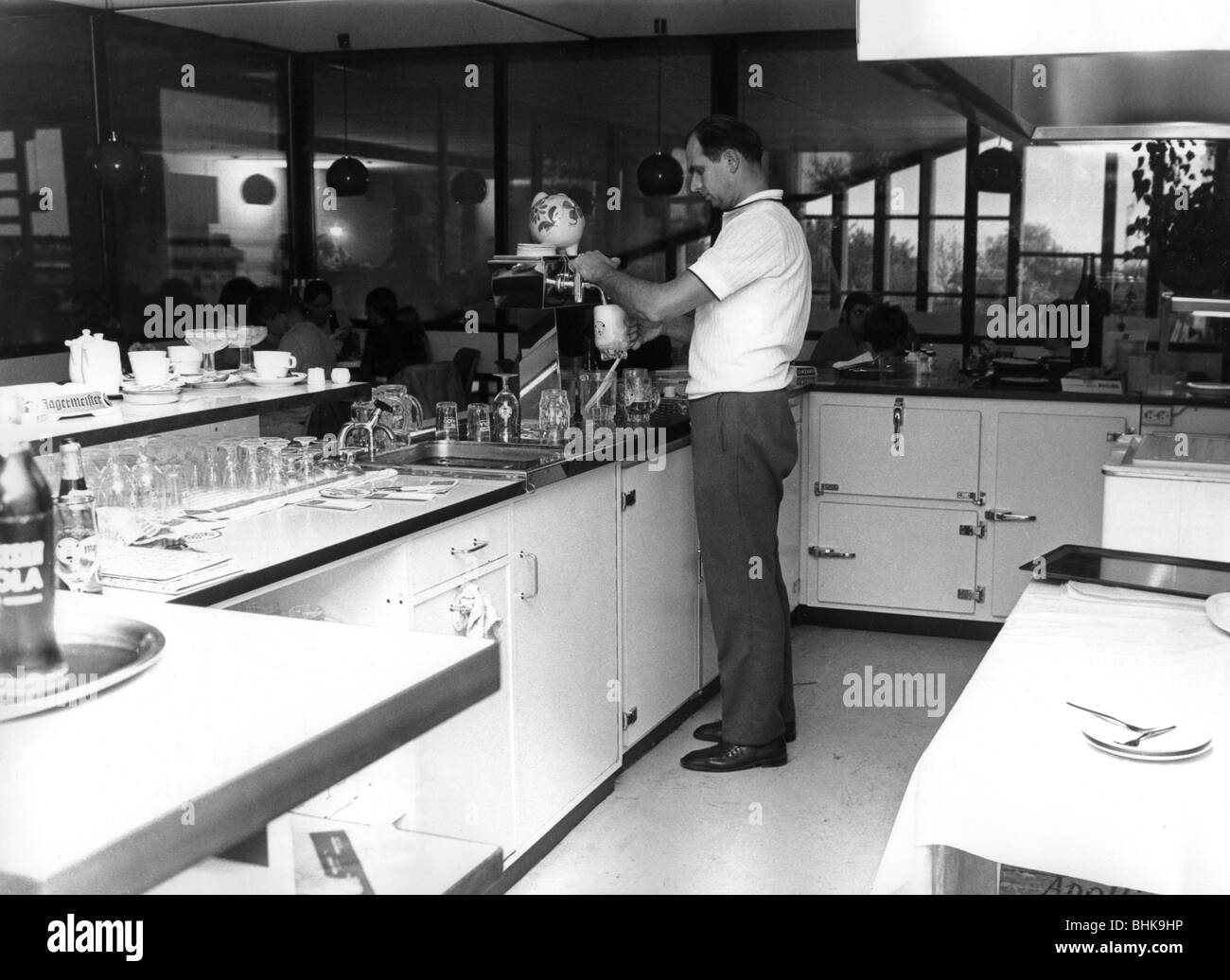 1970s restaurant Black and White Stock Photos & Images - Alamy