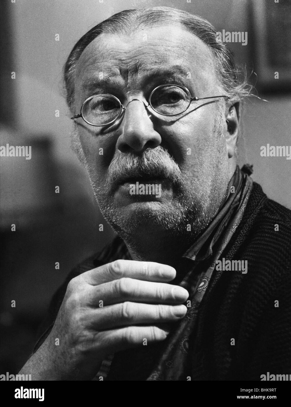 Held, Martin, 11.11.1908 - 31.1.1992, German actor, portrait Stock ...