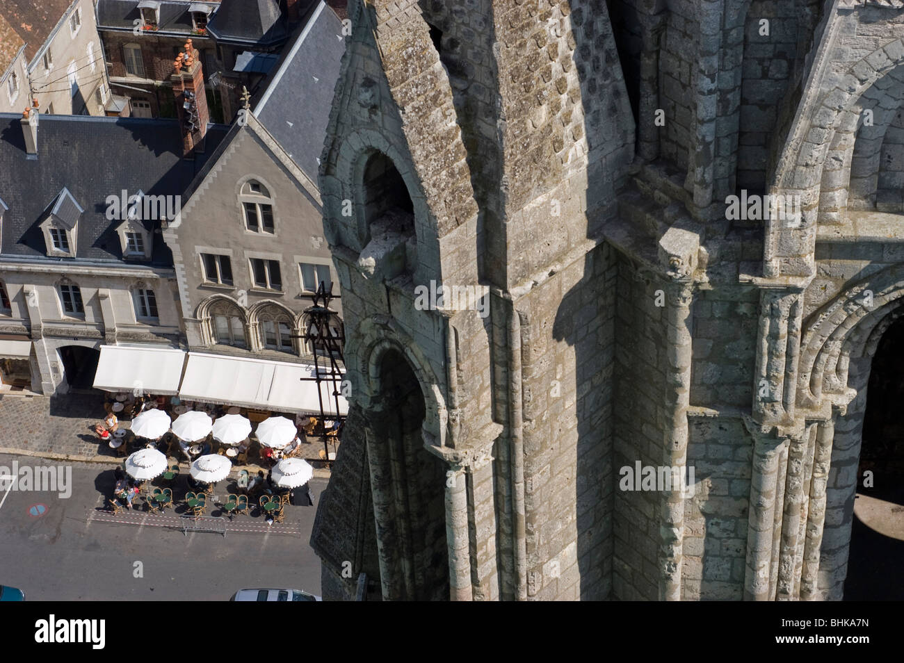 Flying buttresses chartres cathedral hi-res stock photography and ...