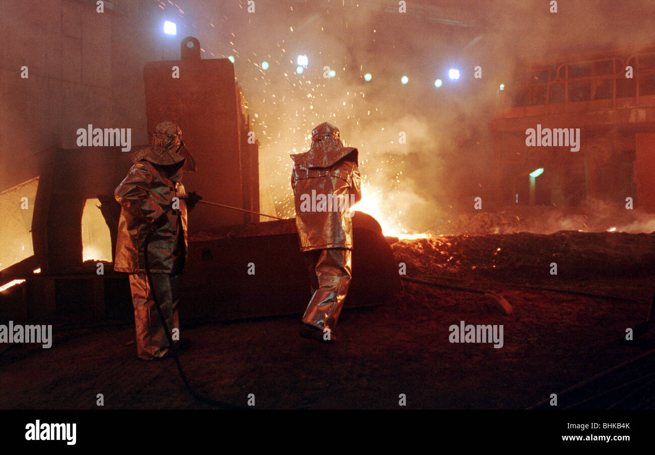 Polish workers in poland hi-res stock photography and images - Alamy