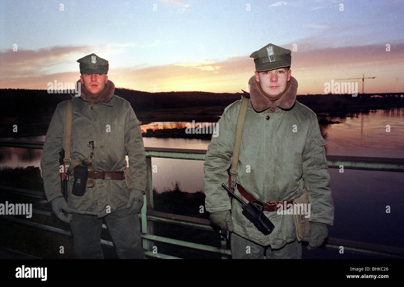 Polish border guard officers on patrol at daybreak at the Polish-German ...