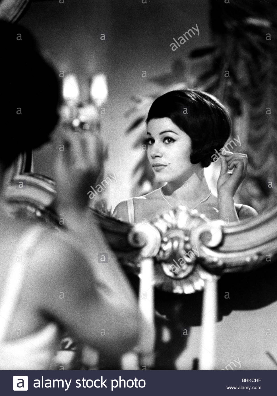 Tv 1960s Woman Women High Resolution Stock Photography and Images - Alamy