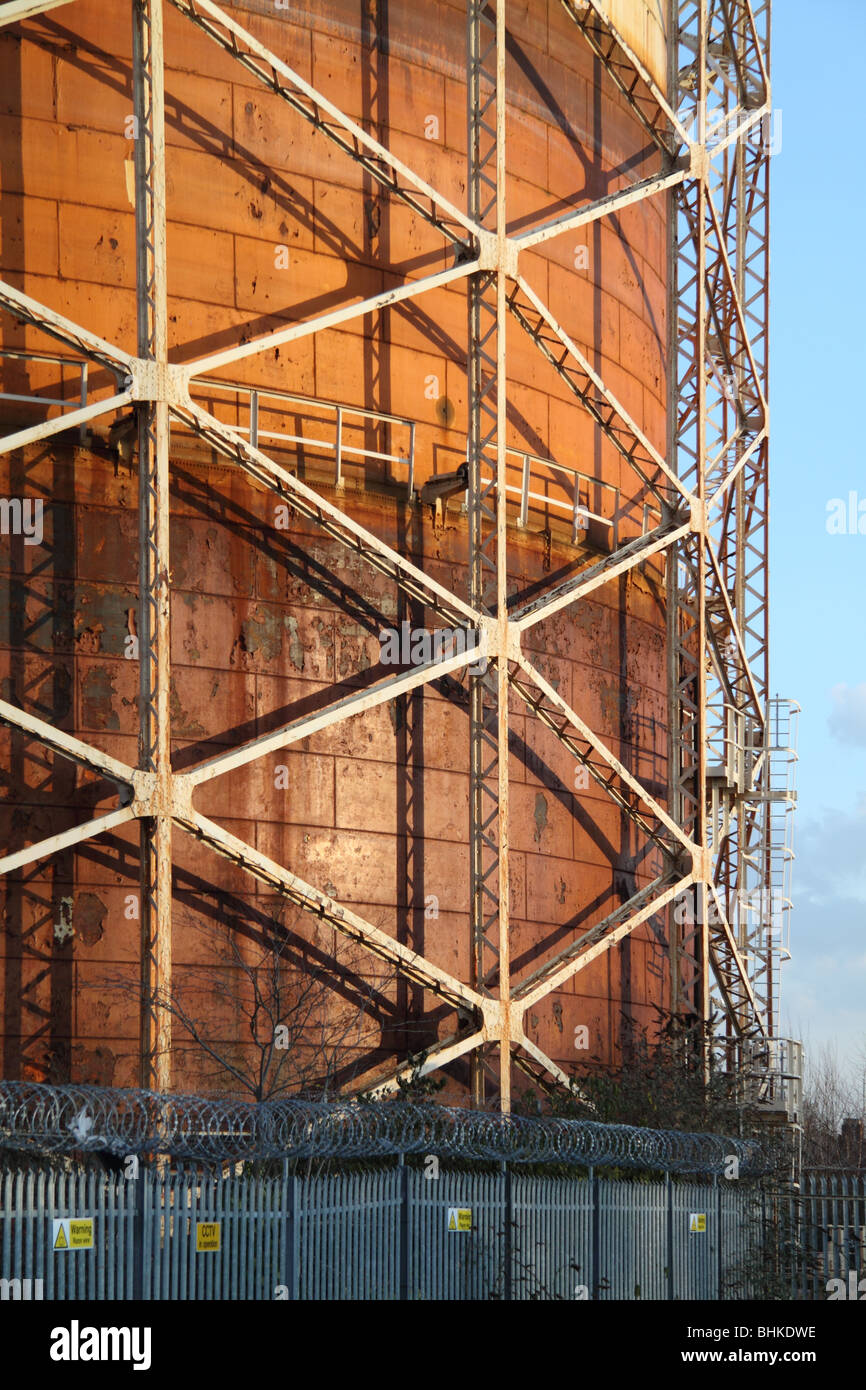 Gas storage tank hi-res stock photography and images - Alamy