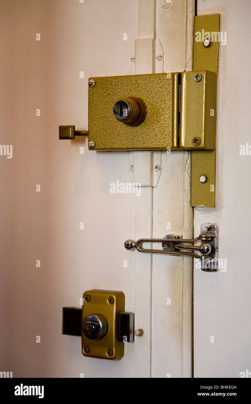 Bolt protected hi-res stock photography and images - Alamy
