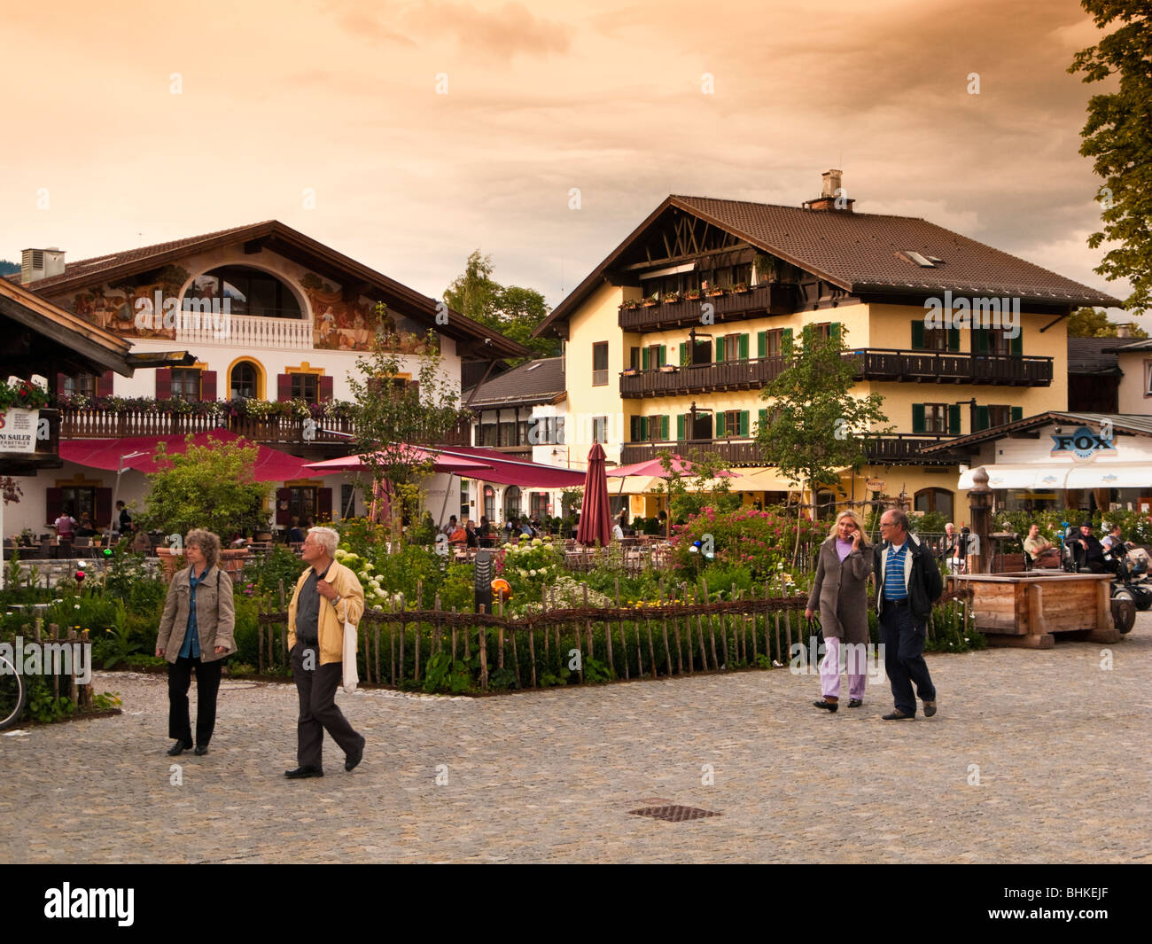Garmisch partenkirchen town hi-res stock photography and images - Alamy
