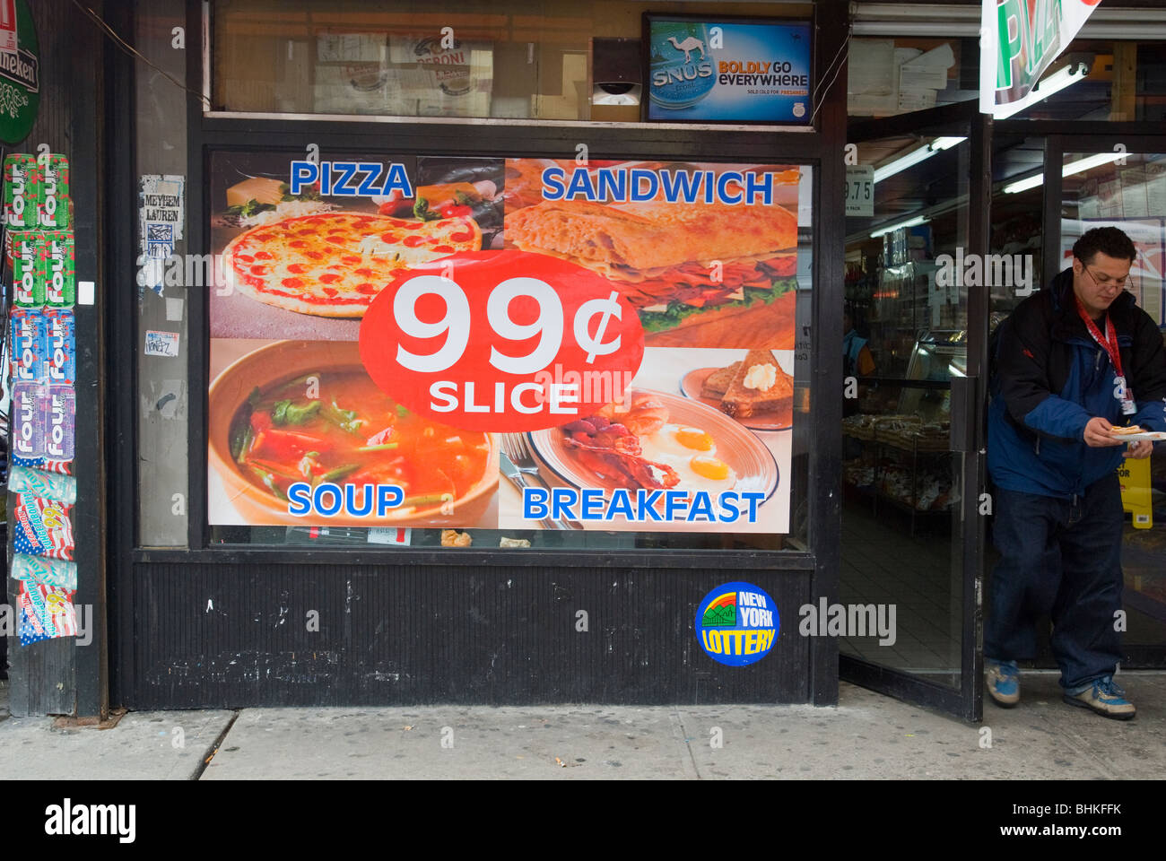 99 cent store sign hi-res stock photography and images - Alamy