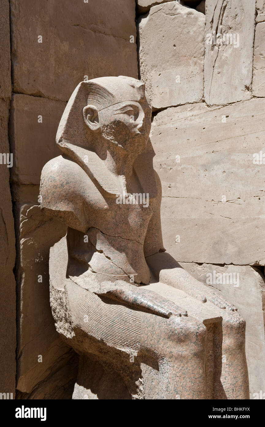 Seated Statue of Pharoah Thutmose III near the Festival Hall of ...