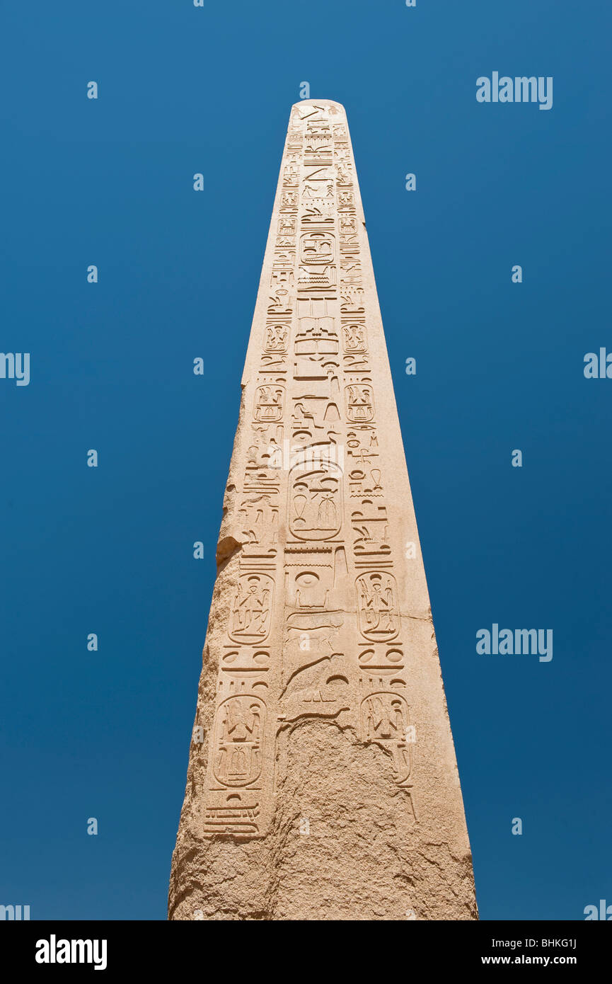 Obelisk hatshepsut at karnak temple complex hi-res stock photography ...