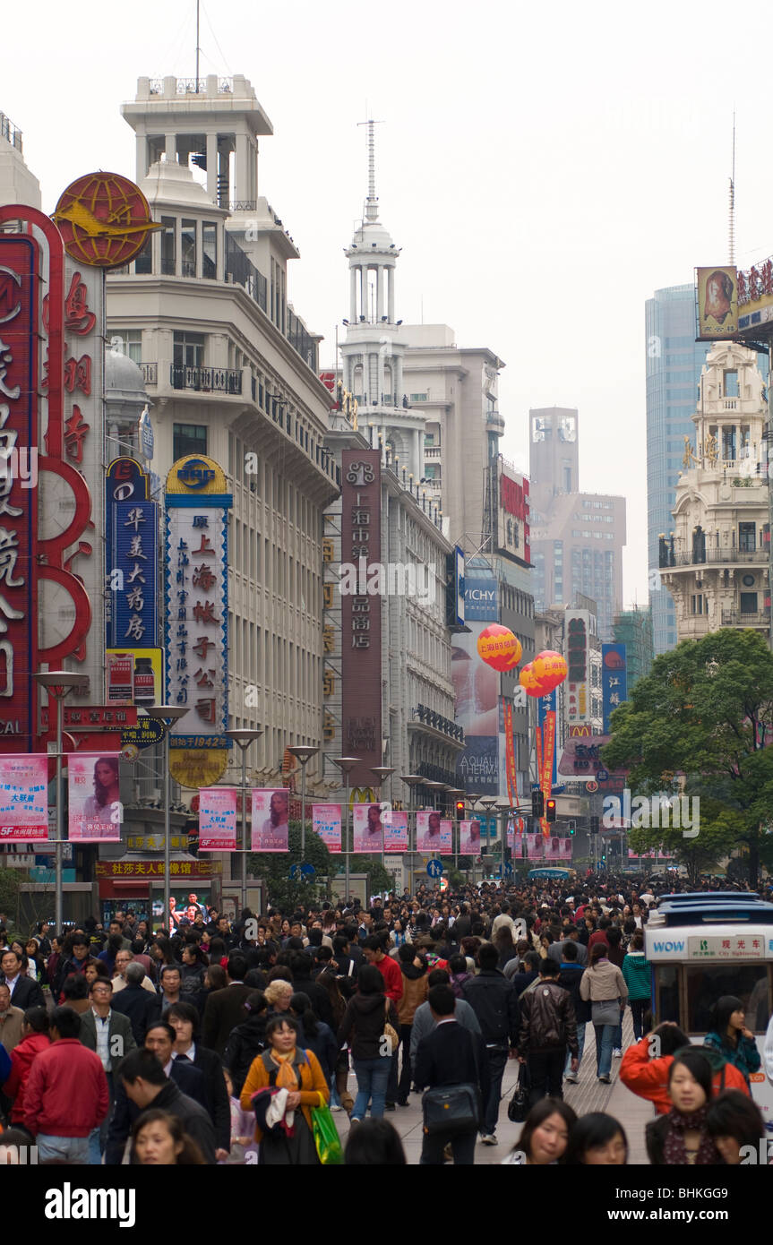Street scene, Shanghai, China, Asia Stock Photo - Alamy