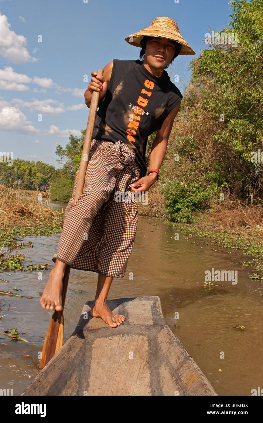 Peculiar way of using an oar around Inle Lake in Myanmar (Burma Stock ...
