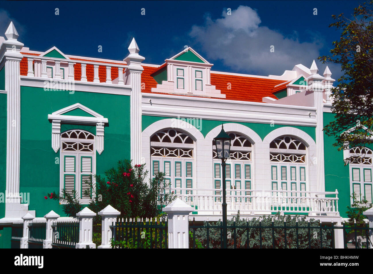 Colorful Architecture, Registro Civil y Censo Building, Oranjestad ...