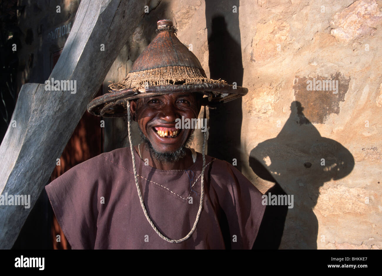 Traditional hat africa mali hi-res stock photography and images - Alamy