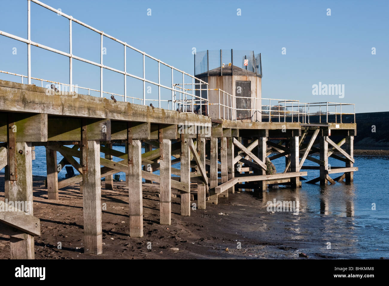 Old jetty on Chasewater reservoir Stock Photo - Alamy