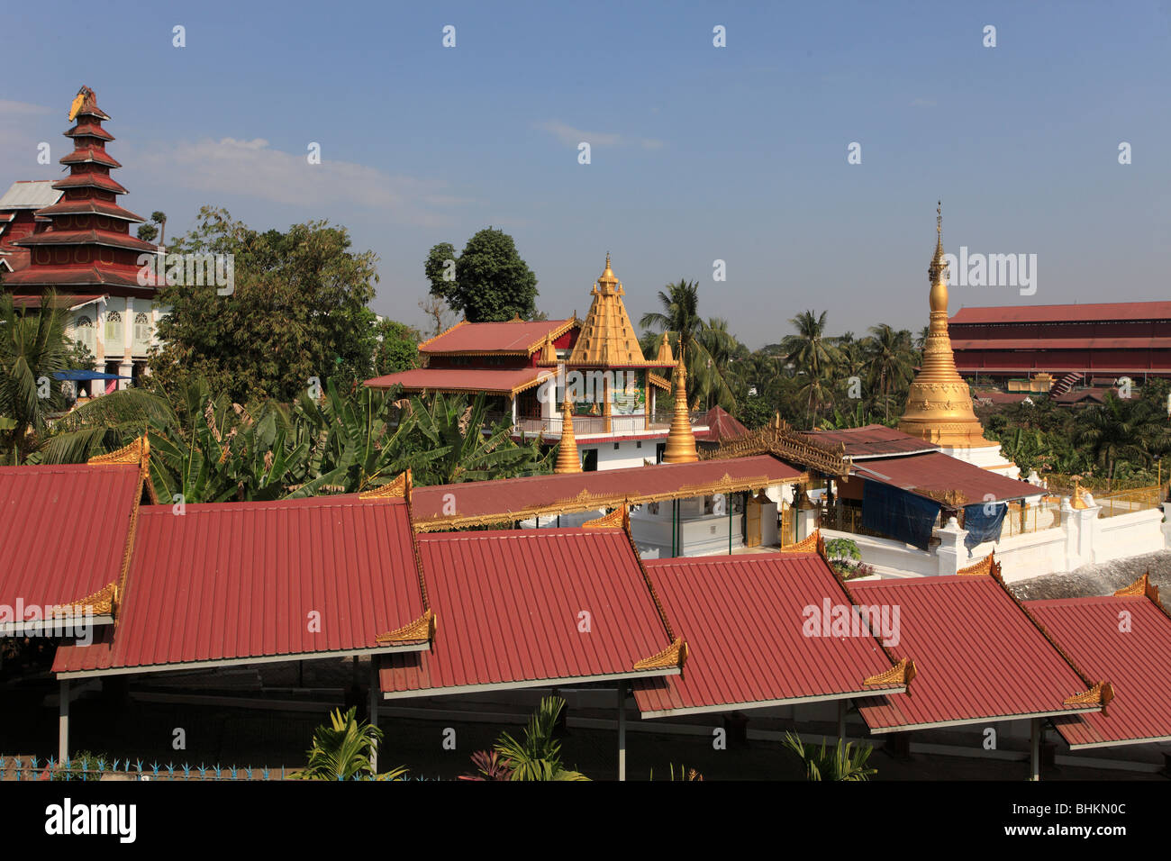 Myanmar burma rangoon buddhist monastery hi-res stock photography and ...