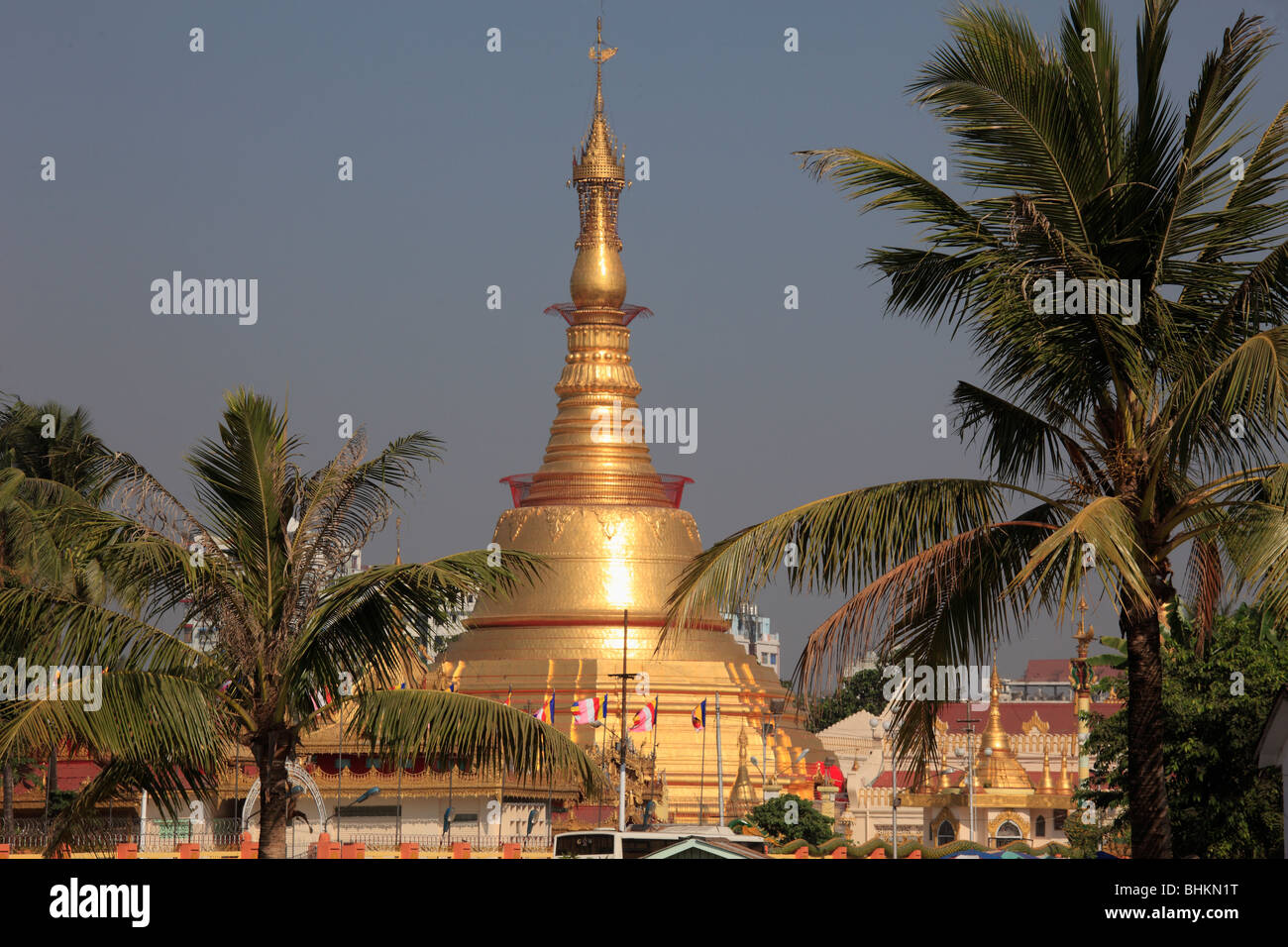 Botataung pagoda hi-res stock photography and images - Alamy
