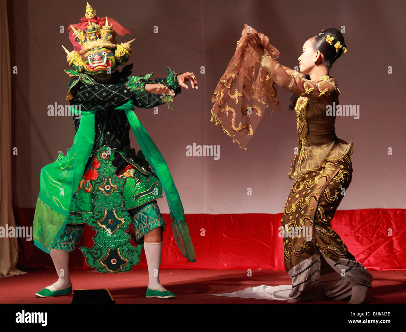 Myanmar, Burma, Yangon, Rangoon, classical dancers Stock Photo - Alamy